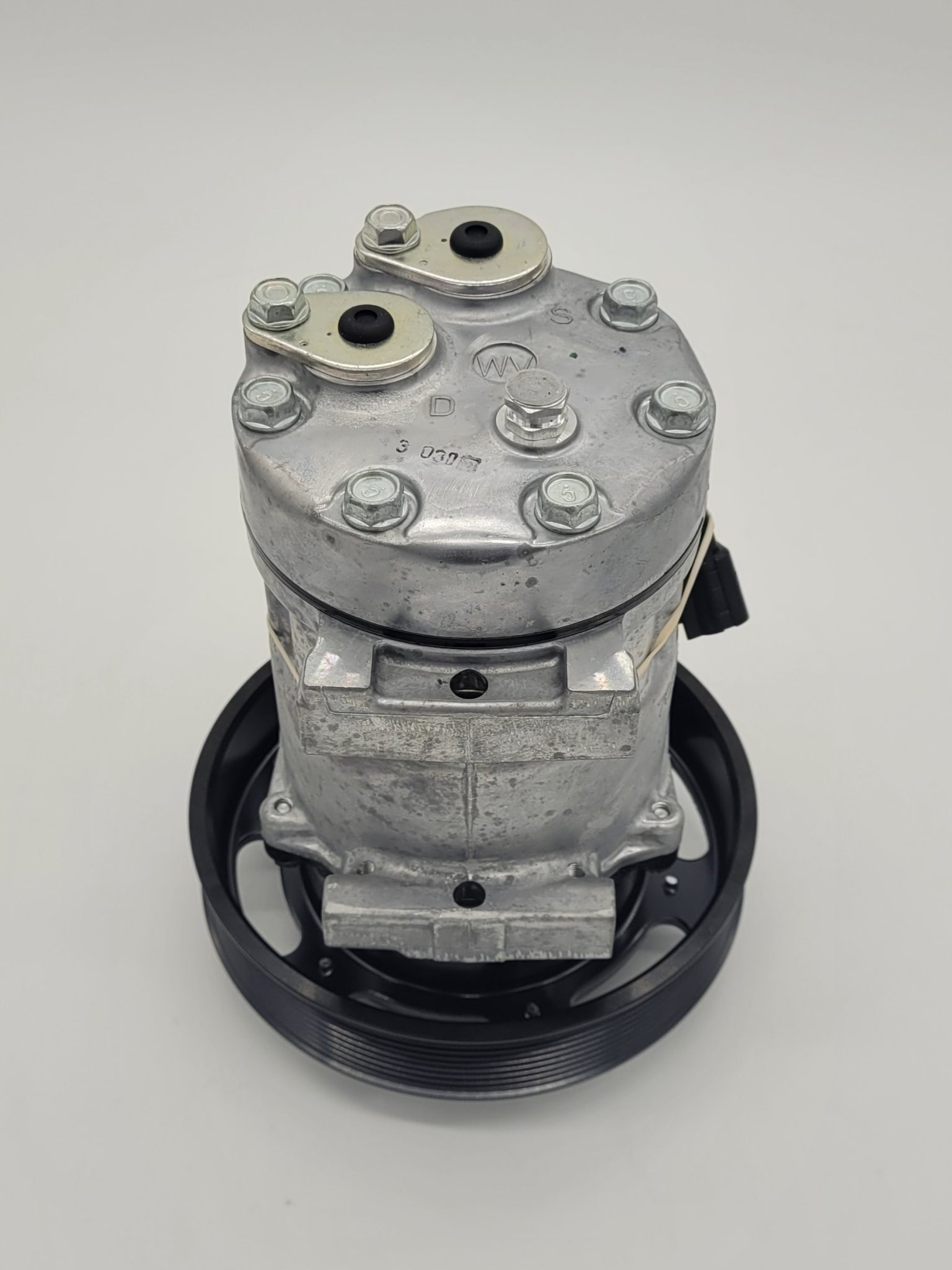 22172068 NEW PRESSURE SENSOR - Hudson County Motors is a heavy truck ...