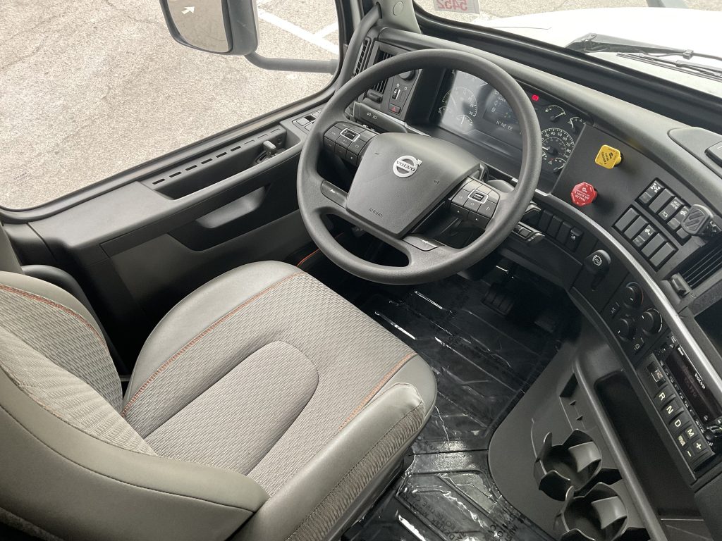 What Makes the Volvo VNL 400 the Ideal Truck for Small Fleet Owners ...